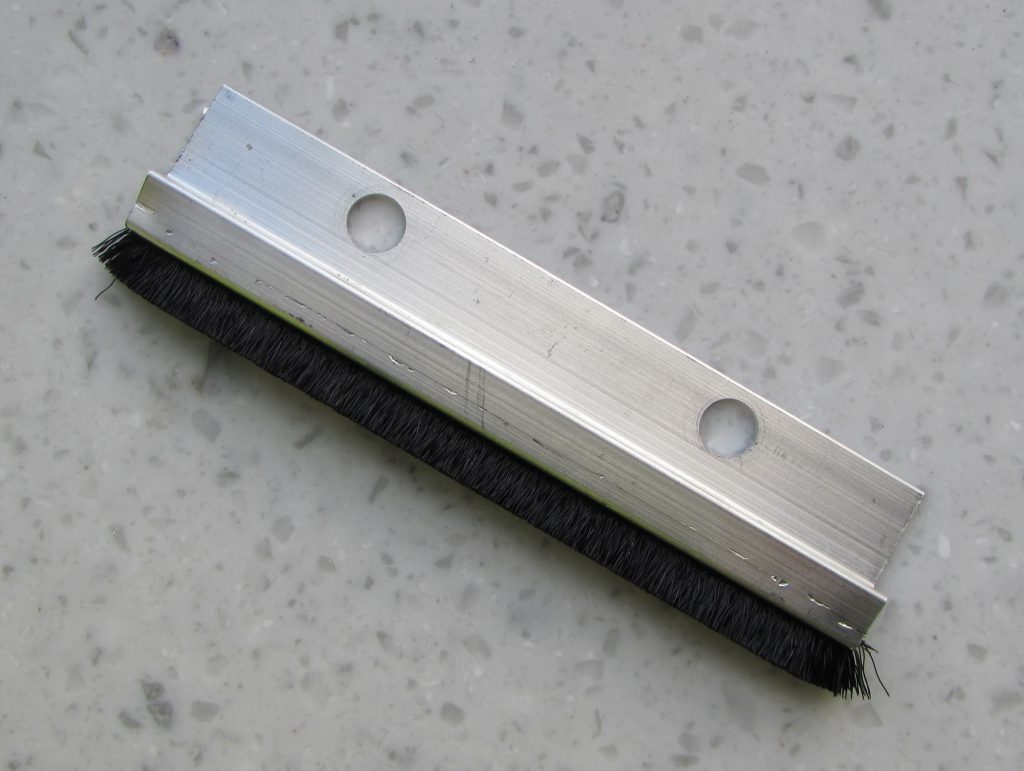 ESD - Shuttle Brush 90-1009 - Central Conveyor